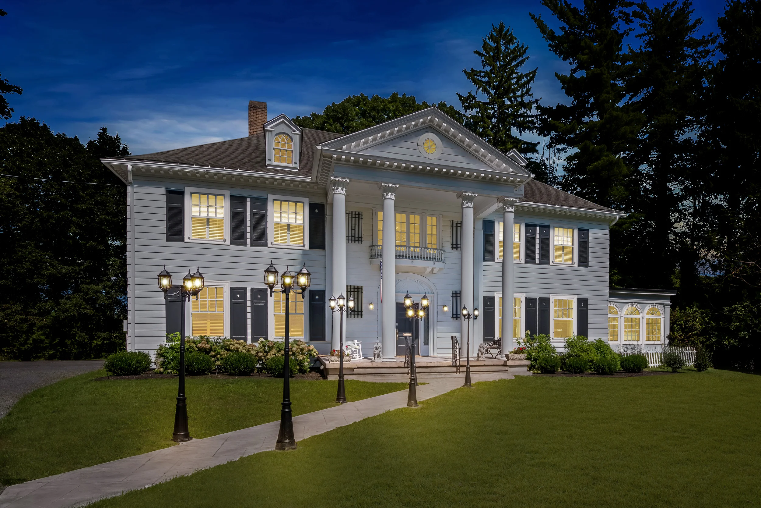 Benn Conger Inn | Historic Family Owned